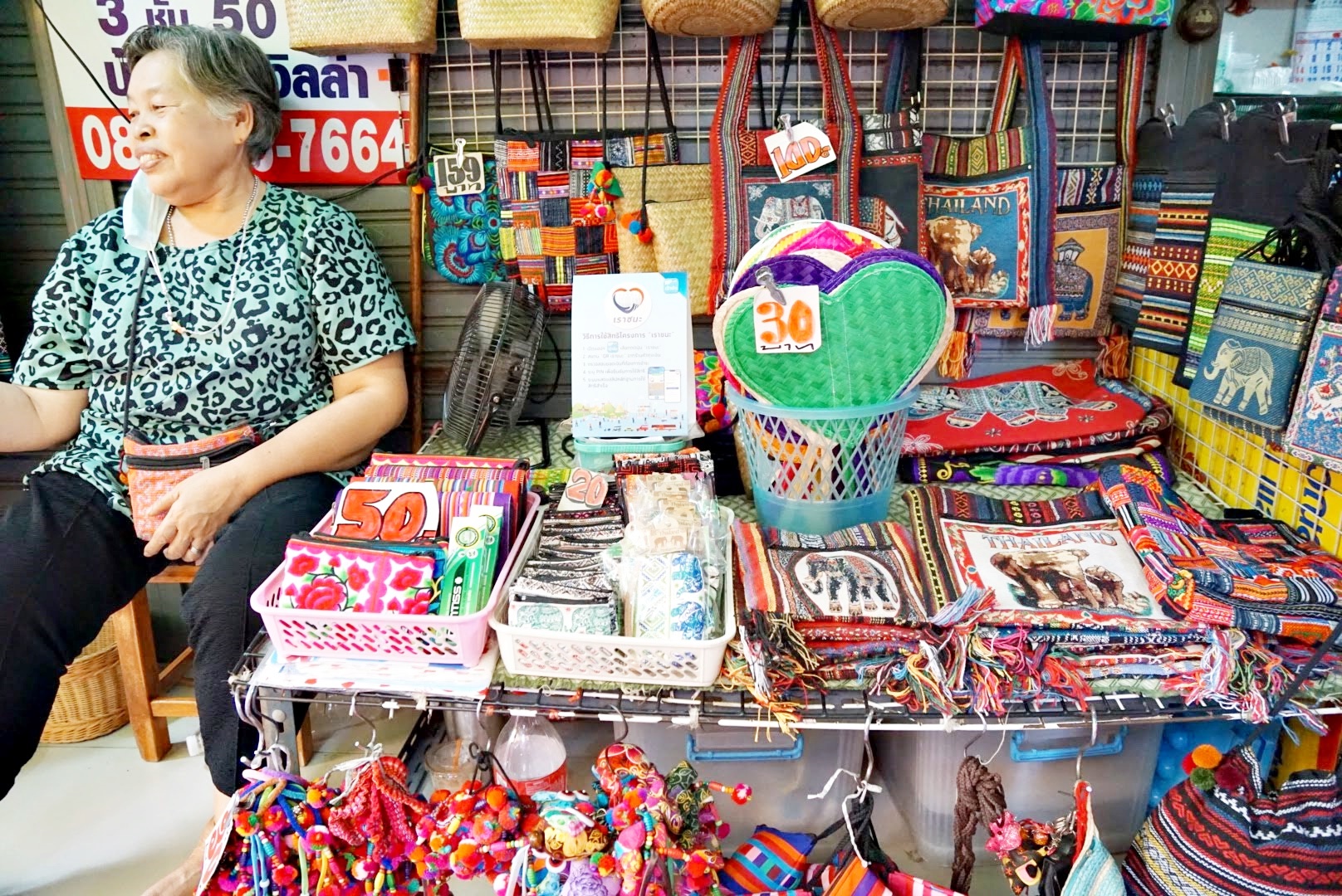 【曼谷景點】草根性十足、好吃又好逛的汪郎市場Wang Lang Market，沿途還可欣賞昭披耶河沿岸風光 - 曼谷幫走跳旅遊
